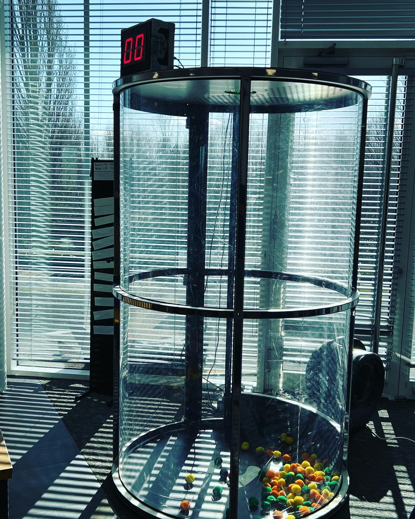 Grab a Grand Machine | Cash Cube Hire | Cash Grabber Hire